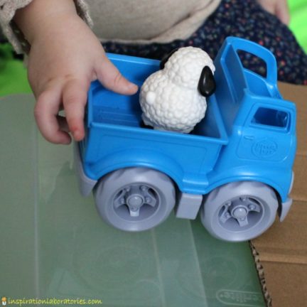 Farm Animal Races with Little Blue Truck | Inspiration Laboratories
