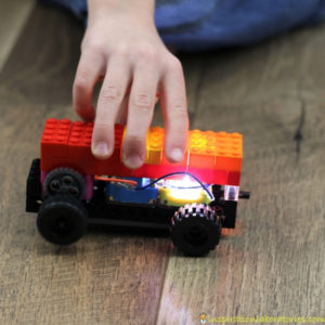 Circuit Cubes Add Motion and Lights to Your LEGO Creations ...