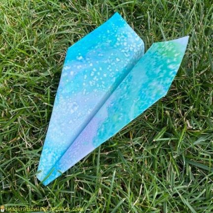 STEAM Project: Paper Airplanes with Recycled Paper | Inspiration ...